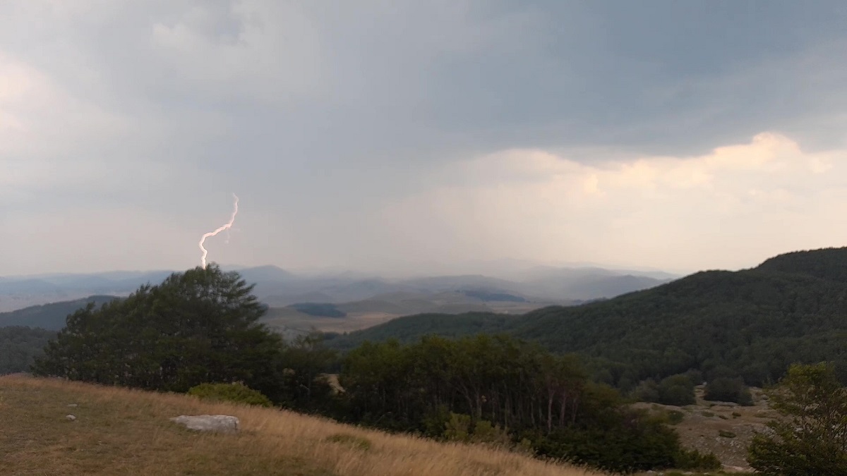 Sedlo Pass – Montenegro’s Highest Road by Truck – World Wide Walkies